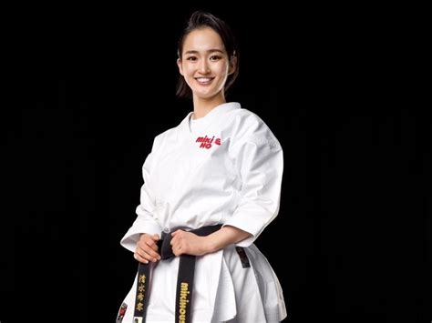 銀メダリスト清水希容さんが直接指導 江戸川区総合体育館で夏休み空手教室 江戸川経済新聞