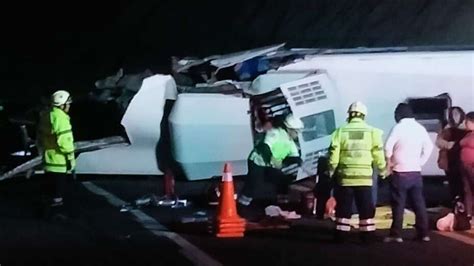Accidente De Camión En Oaxaca Deja 15 Muertos
