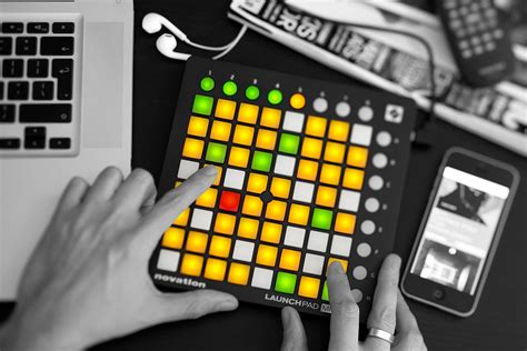 Novation Mk2 Launchpad Mini Compact Usb Grid Controller For Ableton Live Launchpad Mini