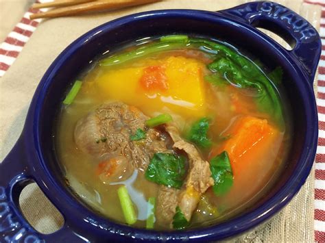 蕃茄南瓜牛肉湯 by 邱邱 愛料理