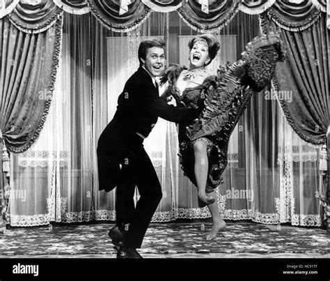 The Unsinkable Molly Brown Harve Presnell Debbie Reynolds 1964 Stock