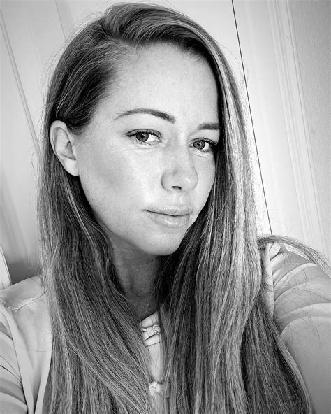 Kendra Wilkinson Completes Depression Anxiety Treatment After Panic Attack