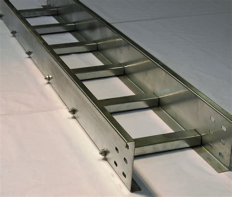 Canaletas Metálicas Para Cableado Eléctrico Y Estructurado