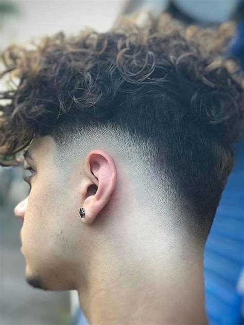 56 Modern Mens Short Curly Haircuts For 2018 Discover The Beauty Of