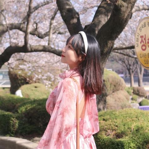 Nguy N Nh Ng C N Ngoc Threads Say More