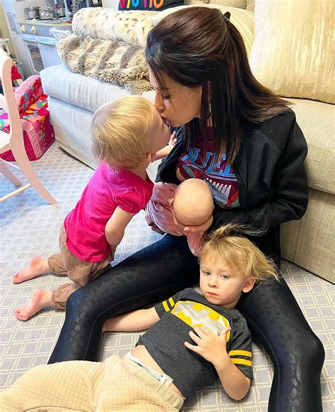‘shallow Alec Baldwin Slammed After Hilaria Gains 1m Ig Followers