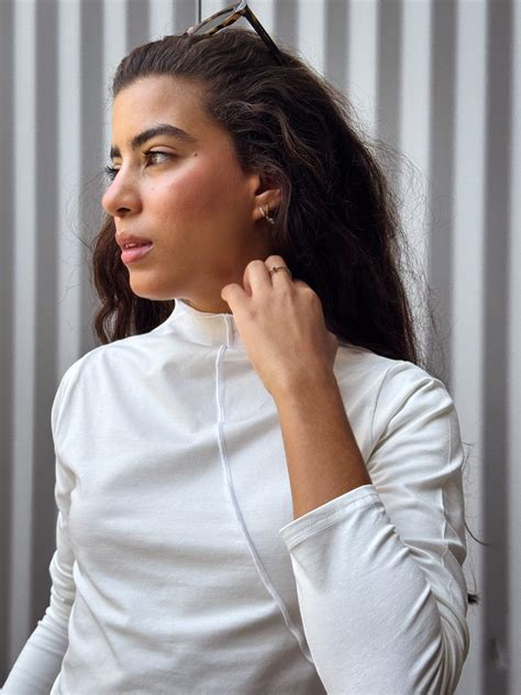 Tight Long Sleeve Top In Off White Mash Basics