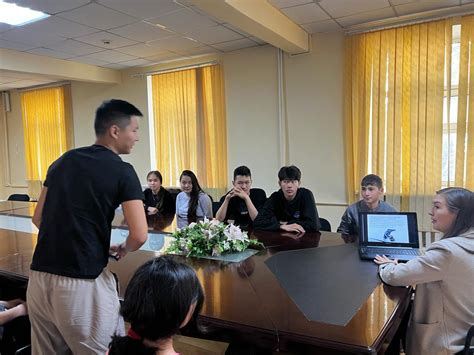 Кафедра микробиологии имени профессора М М Уразалина организовала круглый стол в Доме студентов