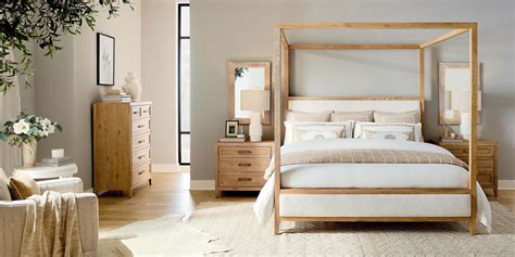 Queen Size Four Poster Canopy Bed