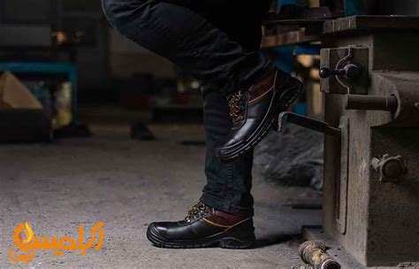 راهنمای انتخاب کفش ایمنی برق شرکت آبادیس ایمن اسپادانا