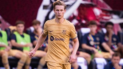 Што се случува со Френки де Јонг 24fudbal