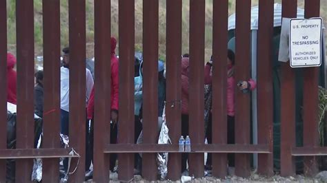 Title 42 Ends Migrants Remain At Border Waiting For Processing
