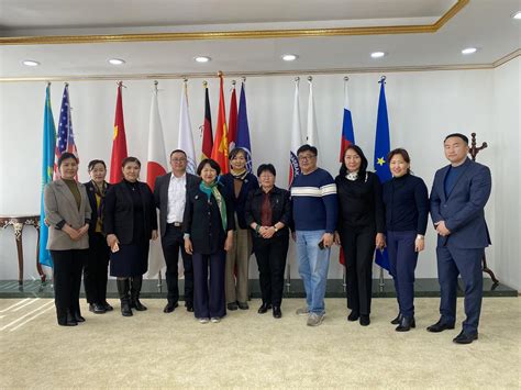 Холбоо барих