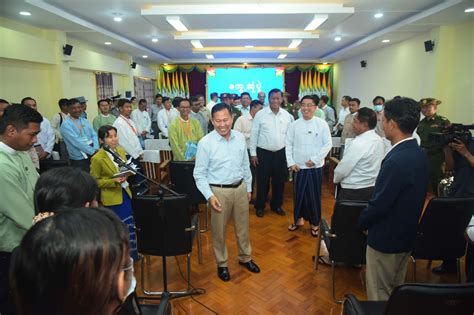 ကာကွယ်ရေးဦးစီးချုပ်ကြည်း ဒုတိယဗိုလ်ချုပ်မှူးကြီး စိုးဝင်း ကယားပြည်နယ