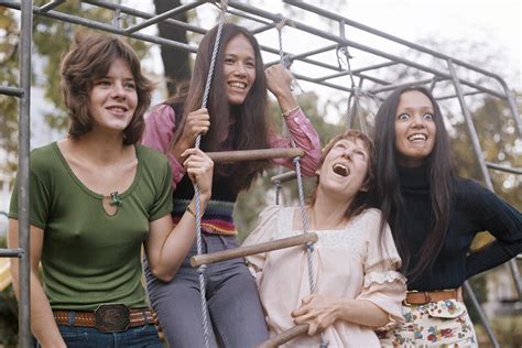 Godmothers Of Women Who Rock Vintage Photos Of Rock Band Fanny From The S Vintage Everyday