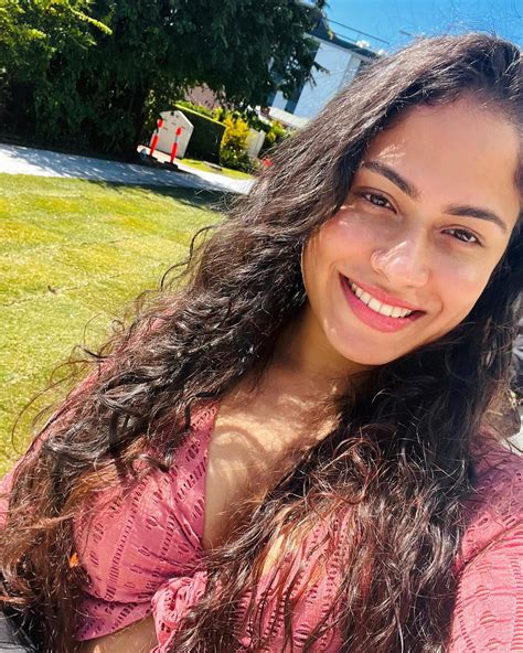 Sinhala Actress Sandani Fernando Biography News Photos Videos Nettv4u