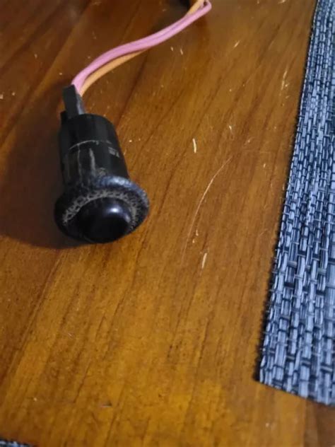 Holden Commodore Sle Vb Vc Vh Calais Vk Vl Window Lock Button 6000