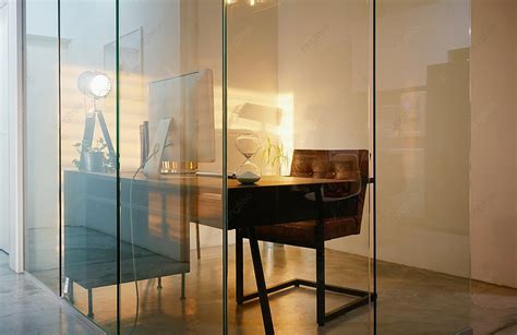 로프트 스타일 인테리어 디자인의 소호 사무실 인테리어 사진 배경 및 무료 다운로드를위한 그림 Pngtree