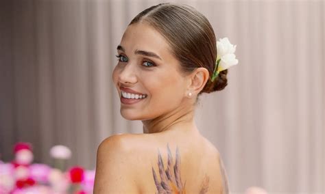 Саша Бо показала як зробити модний пучок секрет швидкої та простої зачіски відео Hochu Ua