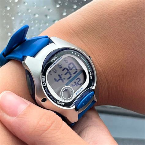 Reloj Casio Lw 200 2av Mujer Digital Relojeando
