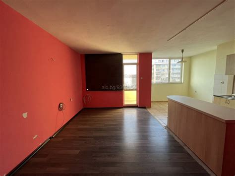 Русе 2 ст Център 64 кв м ет 6 необзаведен с възможност за наемане на ГАРАЖ Двустаен апар