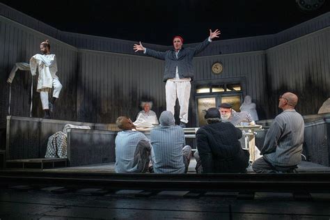 Пореченков сыграет в спектакле Вальпургиева ночь или Шаги Командора вместо Назарова