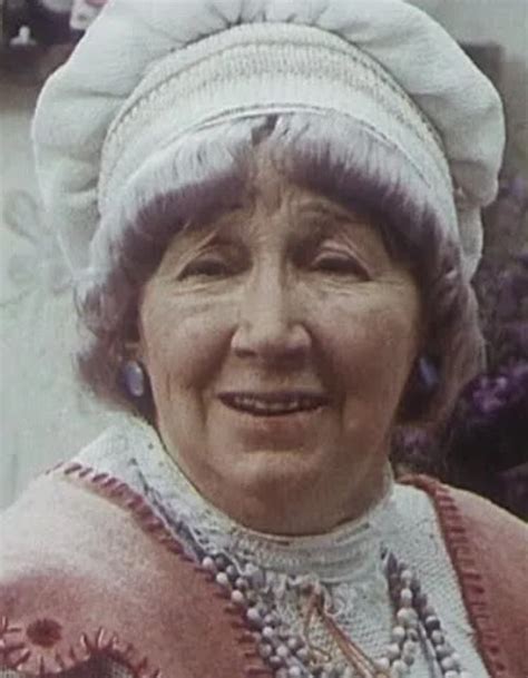 Бабушка Красной Шапочки 3 цитаты персонажа