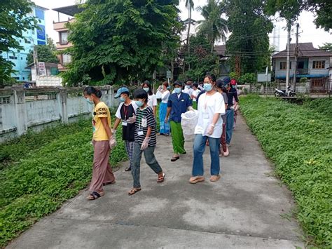 ဟင်္သာတမြို့တွင် ကျောင်းသားလူငယ်များ ပလတ်စတစ်အမှိုက်များ ကောက်ယူသိမ်းဆည်းခြင်းဆောင်ရွက