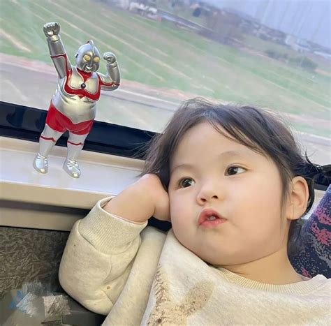 有哪些可爱搞怪的女头？ 知乎