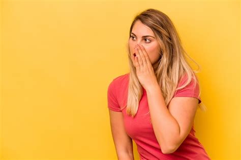 Estar Sorprendida Por Algo Que Ha Visto Foto Premium