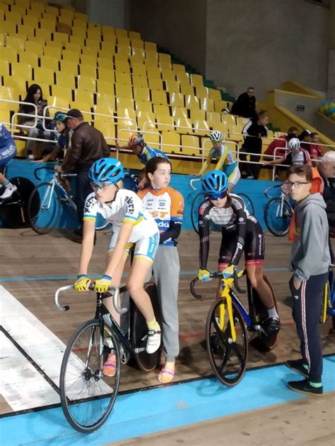 Волинські спортсменки здобули медалі чемпіонату України з велотреку Волинь Online