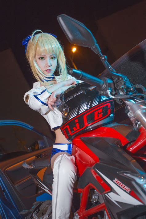 Saber赛车娘 玩赛车的小姐姐更酷 Cosplay