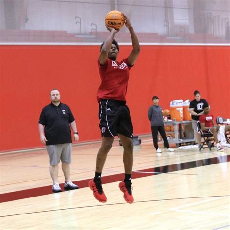 Khamani Cooper Omaha Mavericks Nil Profile Opendorse