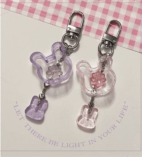 레진 검은토끼 클로버 키링🐰에어팟키링버즈키링휴대폰고리플립고리키링소풍수학여행 에이블리