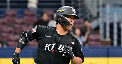 이러다 100억 강백호도 노릴라…120억 전액 보장 송성문 비fa 다년계약 왜 키움 짠돌이 오명 벗나