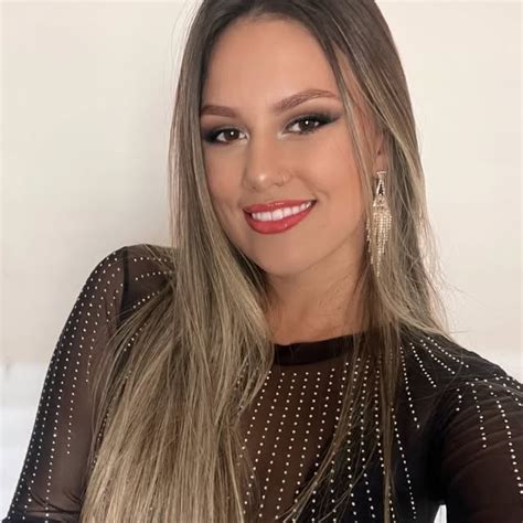 Lau Marcatti Threads Say More