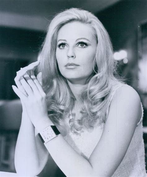 35 Fabulous Photos Of Veronica Carlson In The 1960s And 70s ~ Vintage