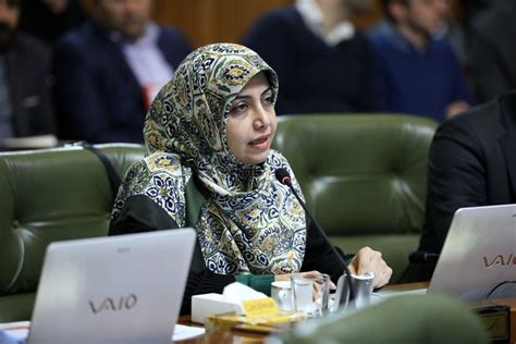 نامه الهام فخاری به شهردار تهران و ارائه دو پیشنهاد برای کمک به تداوم