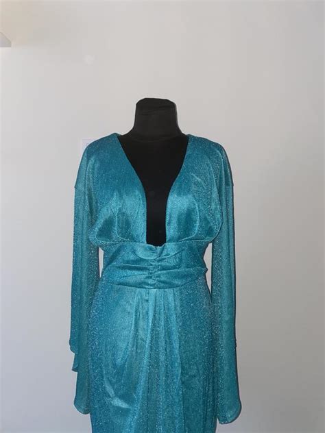 Святкова сукня — ціна 320 грн у каталозі Сукні міді Купити жіночі речі за доступною ціною на