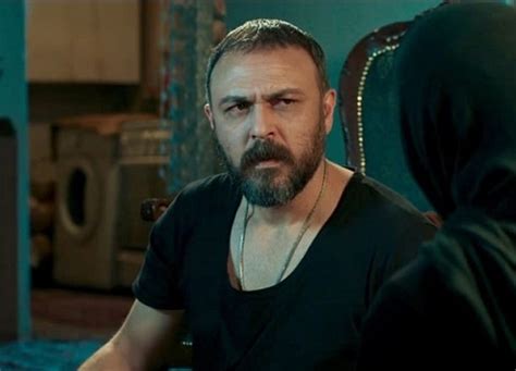 همسر واقعی آقا رضا پروانه پوست شیر کیست ؟ بازیگر ۳۶۰