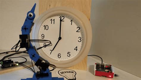 Robot Arm Klok Magpi