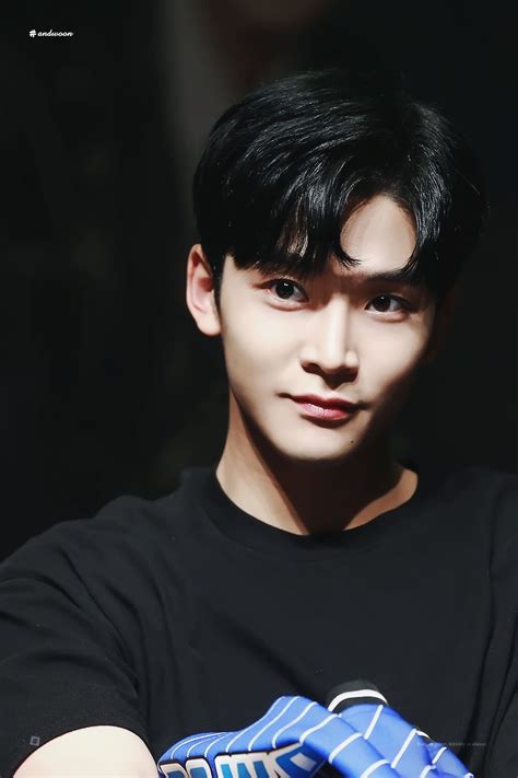 Sf9 Rowoon Cantanti Ballerino Attore