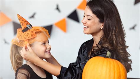 11 Diy Halloween Costumes Any Mom Can Throw Together