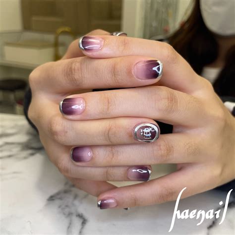 그라 프렌치 네일