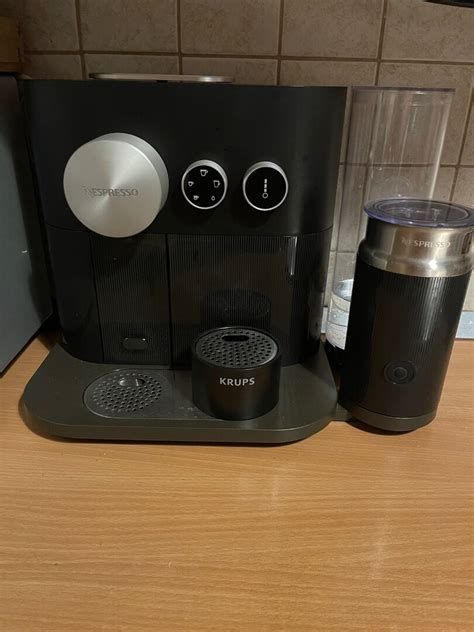 Nespresso expert and milk krups Οικιακές Συσκευές Insomnia gr