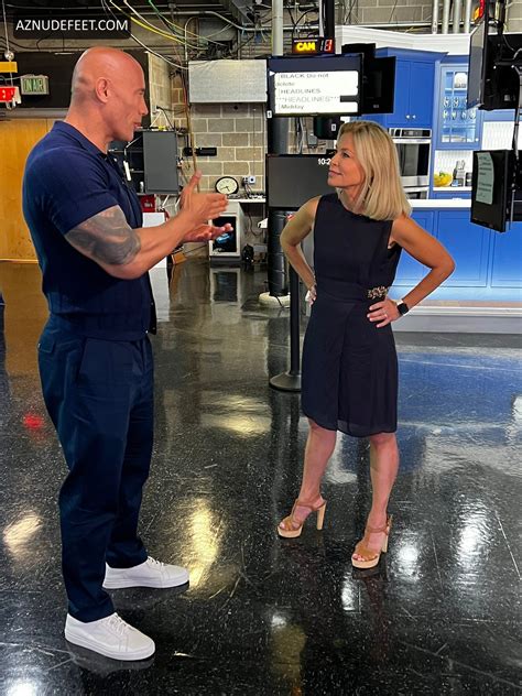 Tracy Smith Feet Aznudefeet