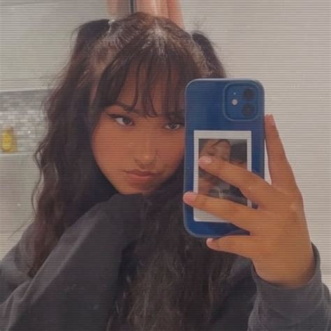 Wendy Elena Chavarri Ayeeitswendyy Threads Say More