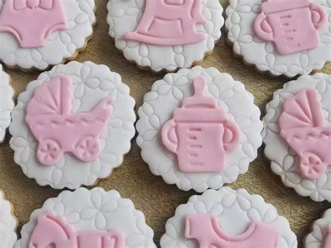 Как се украсява погача за бебе Gotvachbg