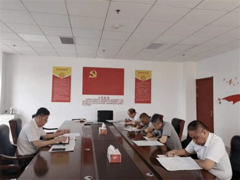 知势明责突破领会作风建设重要性 拧紧作风建设总开关县统计局召开党组理论学习中心组会议 工作 纪律 规矩