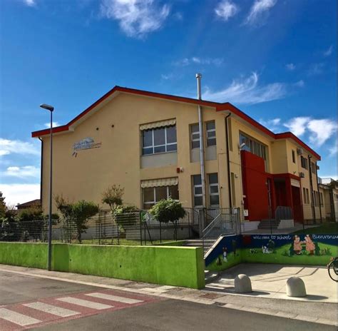 Santa Maria Goretti — Il Portico